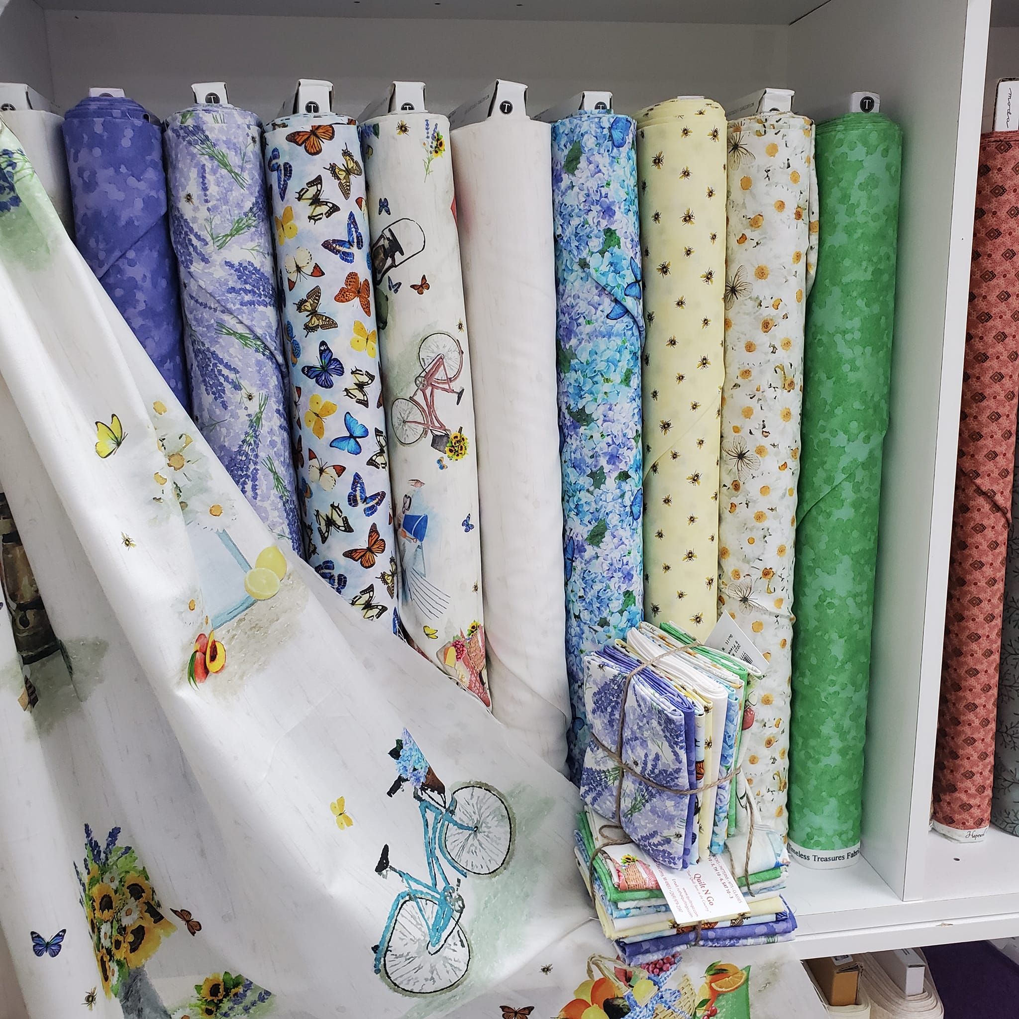 25 Quilt Shops in Michigan | Quilt Shop Finder